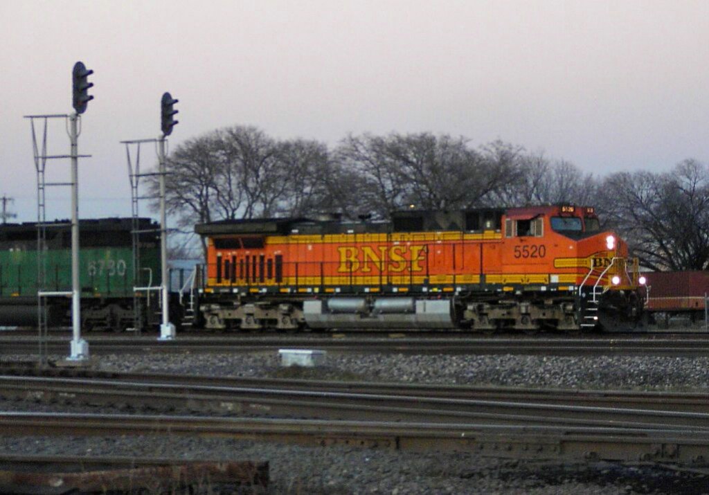 BNSF 5520